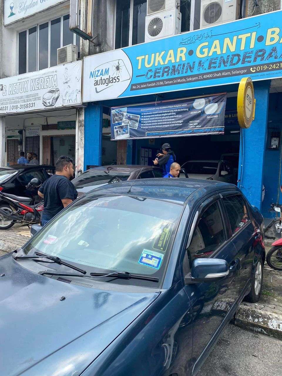 Pakar Cermin Kereta No.1 Pilihan Anda | Nizam Auto Glass
